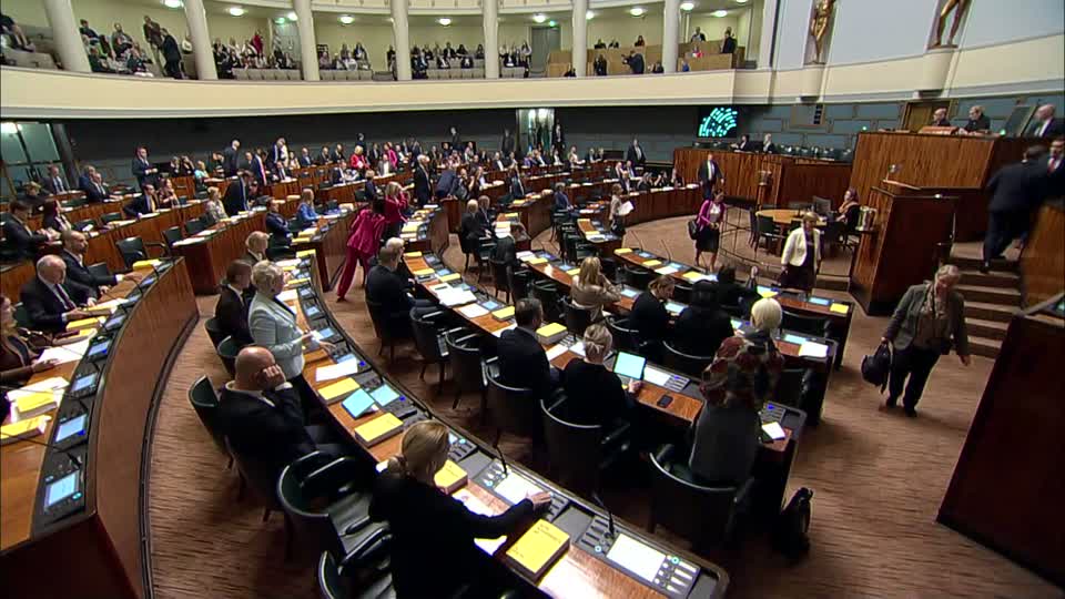 Täysistunto 24.10.2024 klo 16